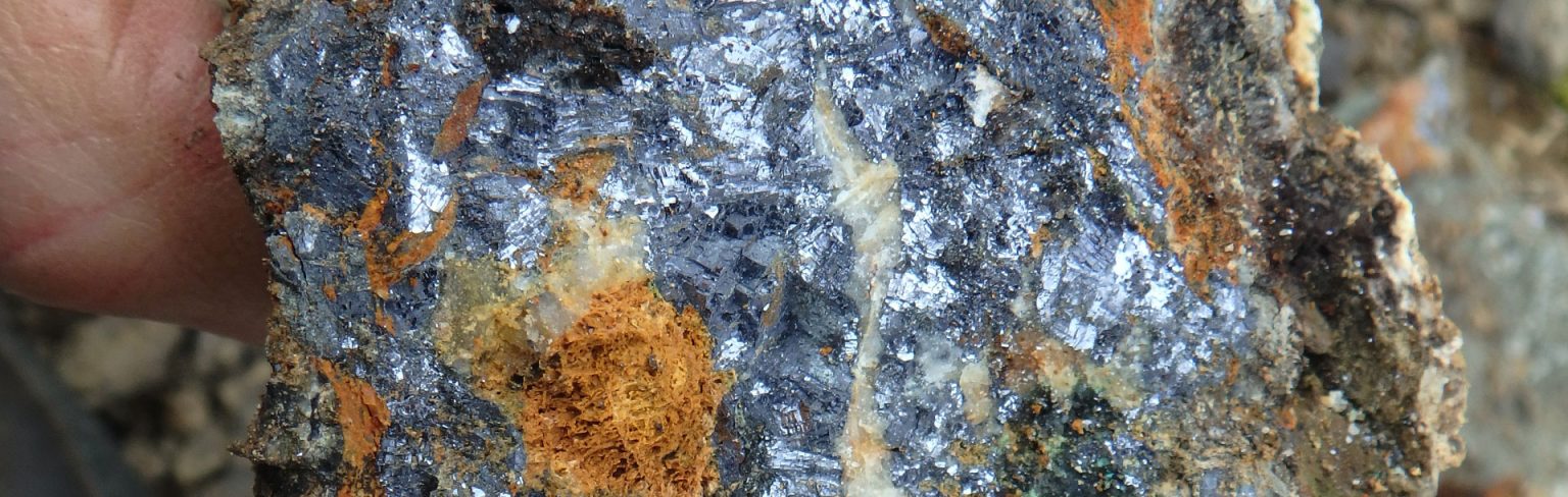 Strategic Metals samples 2740 g/t silver and 8.37 g/t gold at its ...